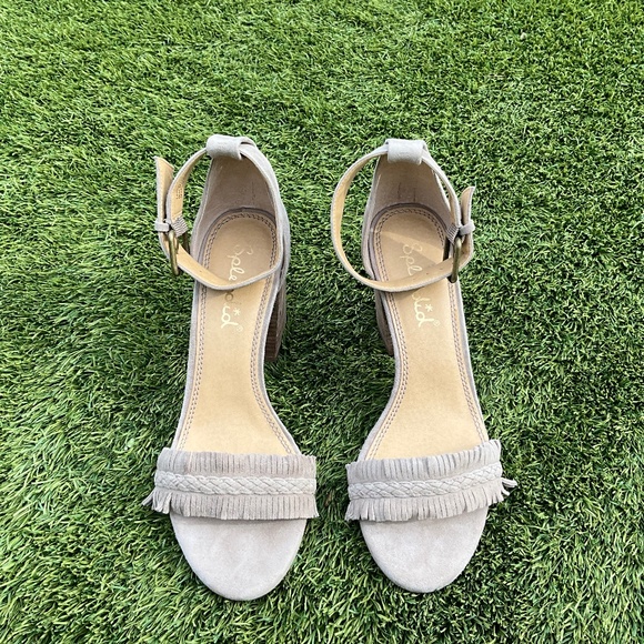 Splendid | Shoes | Splendid Suede Sandals Block Heels Beige 85 | Poshmark